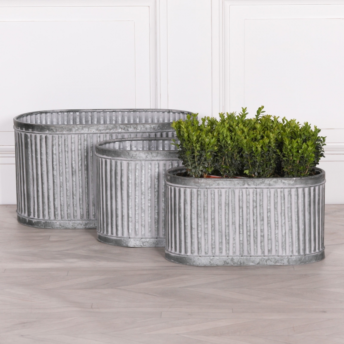 Ribbed Metal Planter - Small - Maison Reproductions